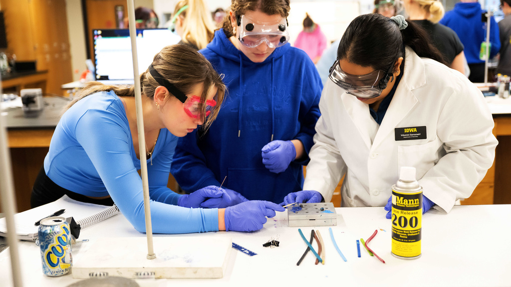 Chemistry | College of Liberal Arts and Sciences | The University of Iowa